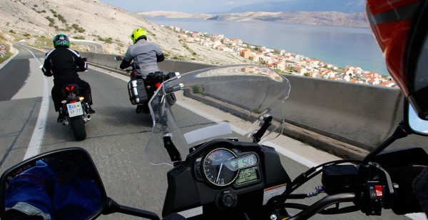 Vožnja motorom u skupini - Triglav Osiguranje